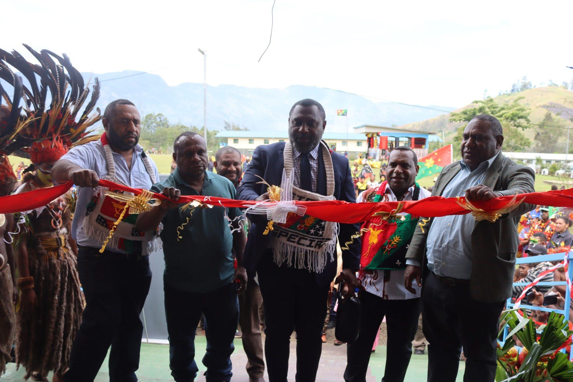 Acting ICT Minister launches 3 NICTA UAS Projects in Simbu Province – UAS